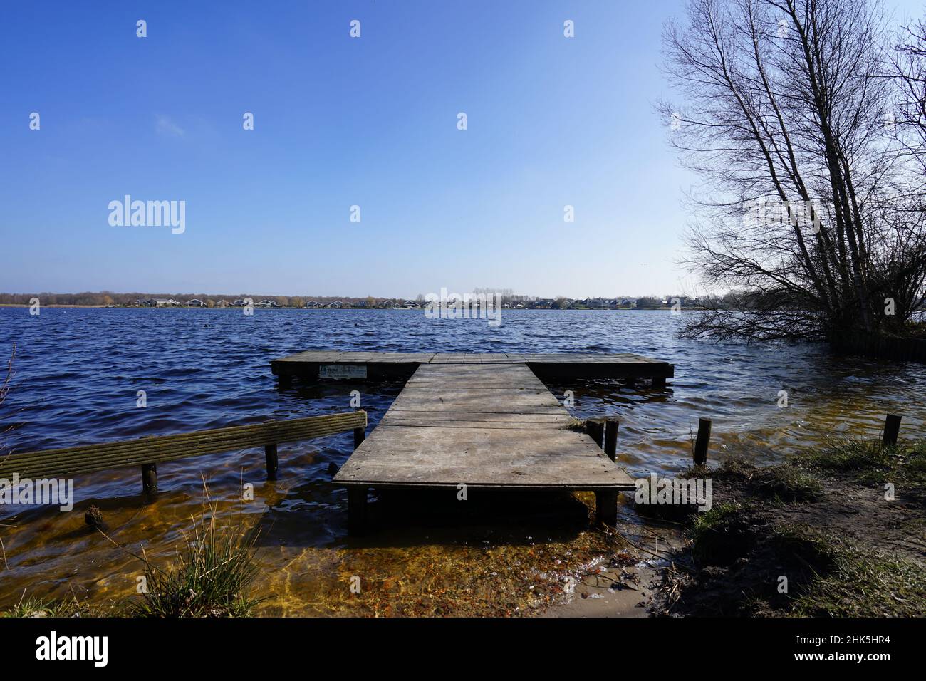 Lake Side Dock Stock Photo - Alamy