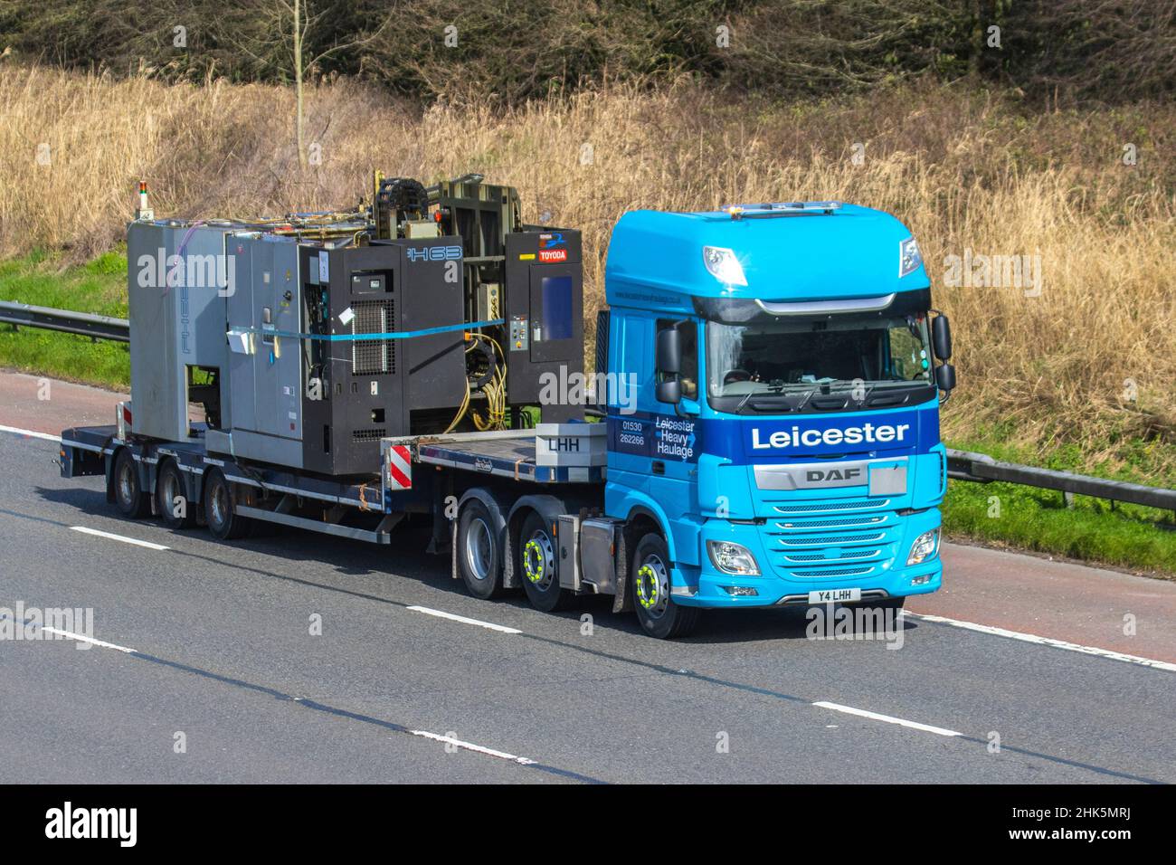 Delivery lorry leicester england uk hi-res stock photography and images ...