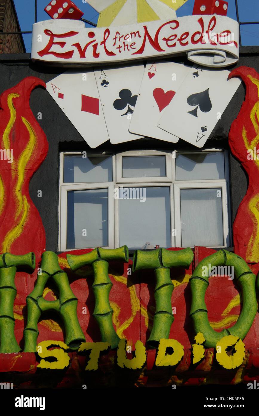 Evil needle hi-res stock photography and images - Alamy