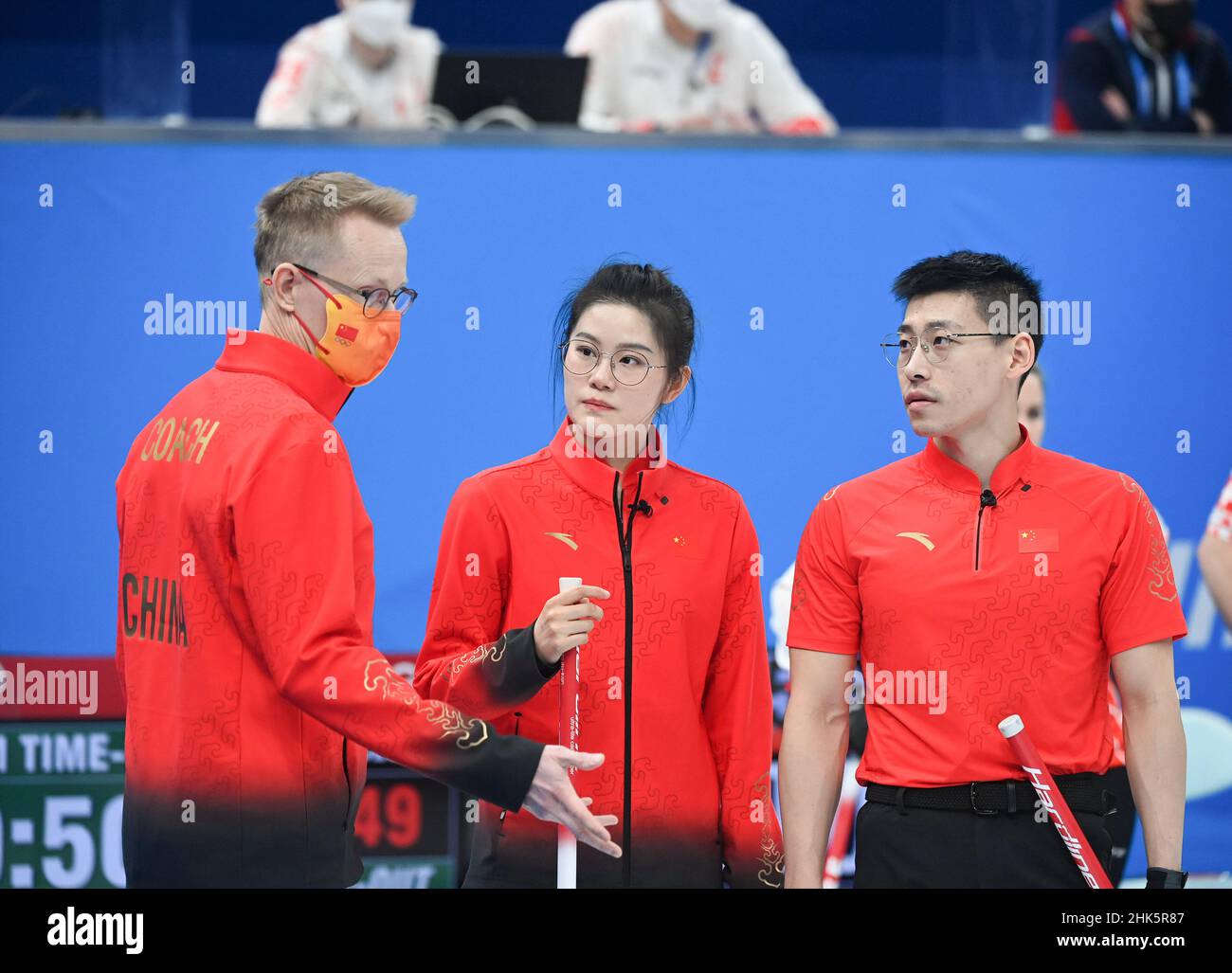 Beijing, China. 2nd Feb, 2022. Ling Zhi (R) and Fan Suyuan (C) of China ...