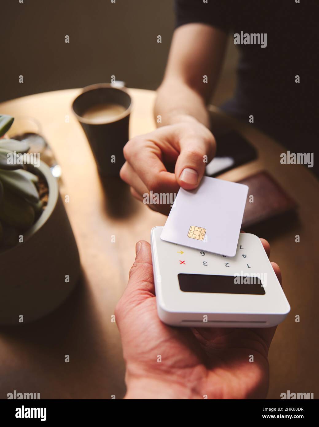 Tapping card hi-res stock photography and images - Alamy