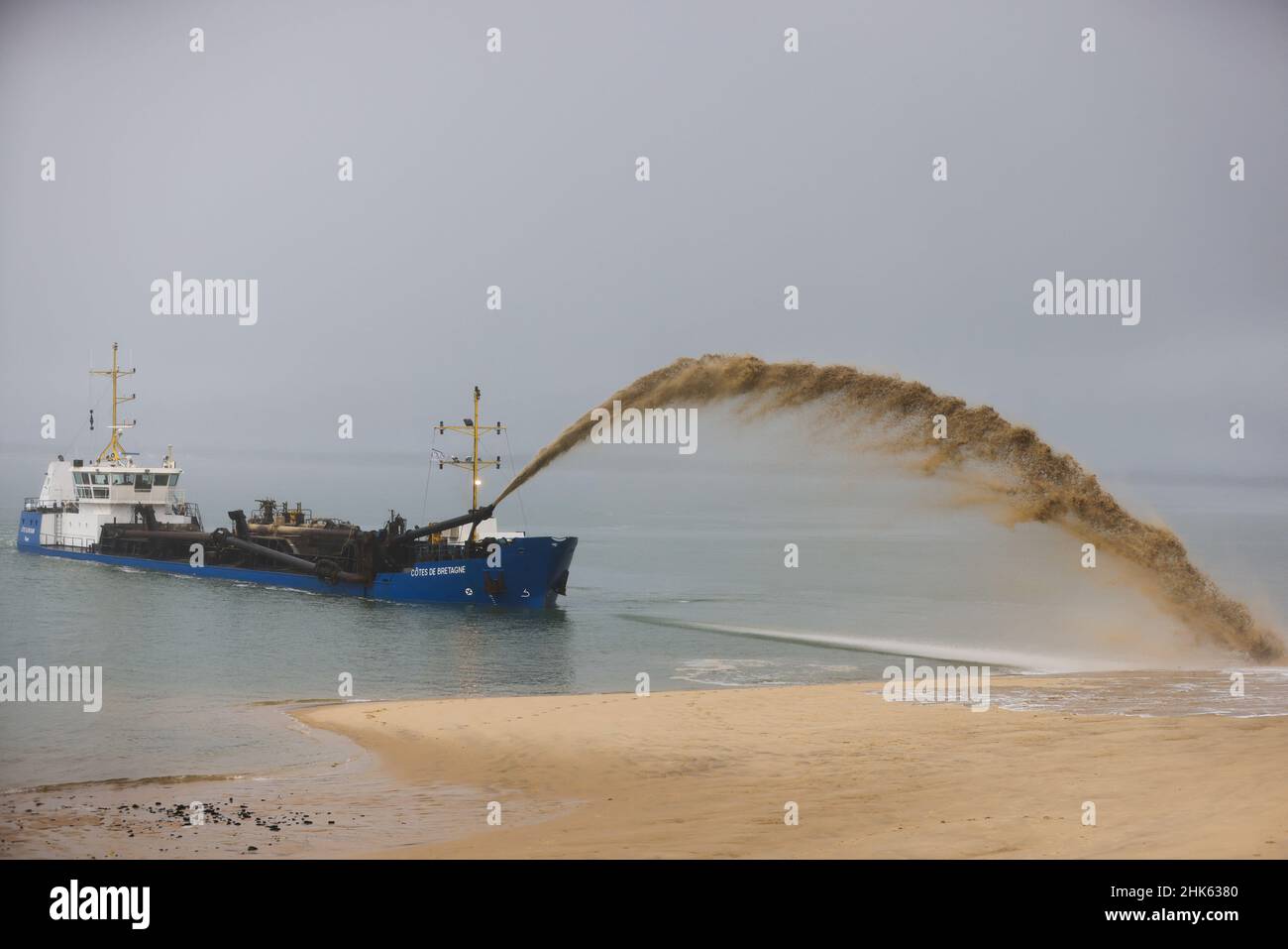 To fight against beach erosion and preserve the uses of the basin, the ...