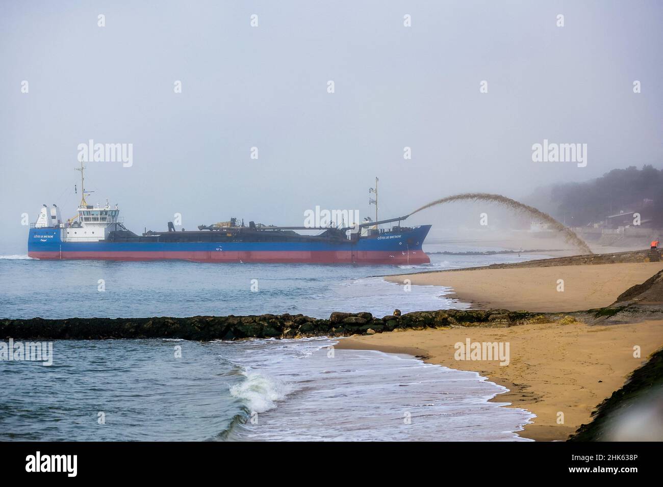 To fight against beach erosion and preserve the uses of the basin, the ...