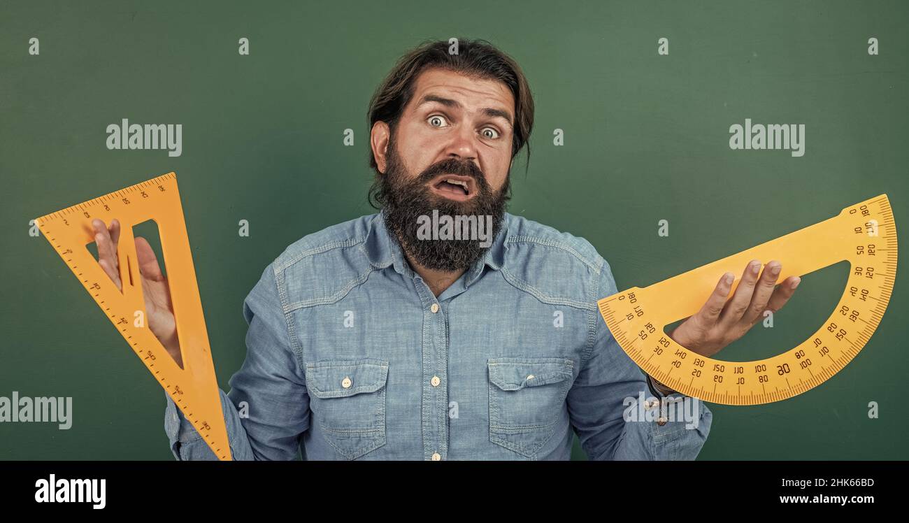 man confused with size measured on protractor and triangle ruler math ...