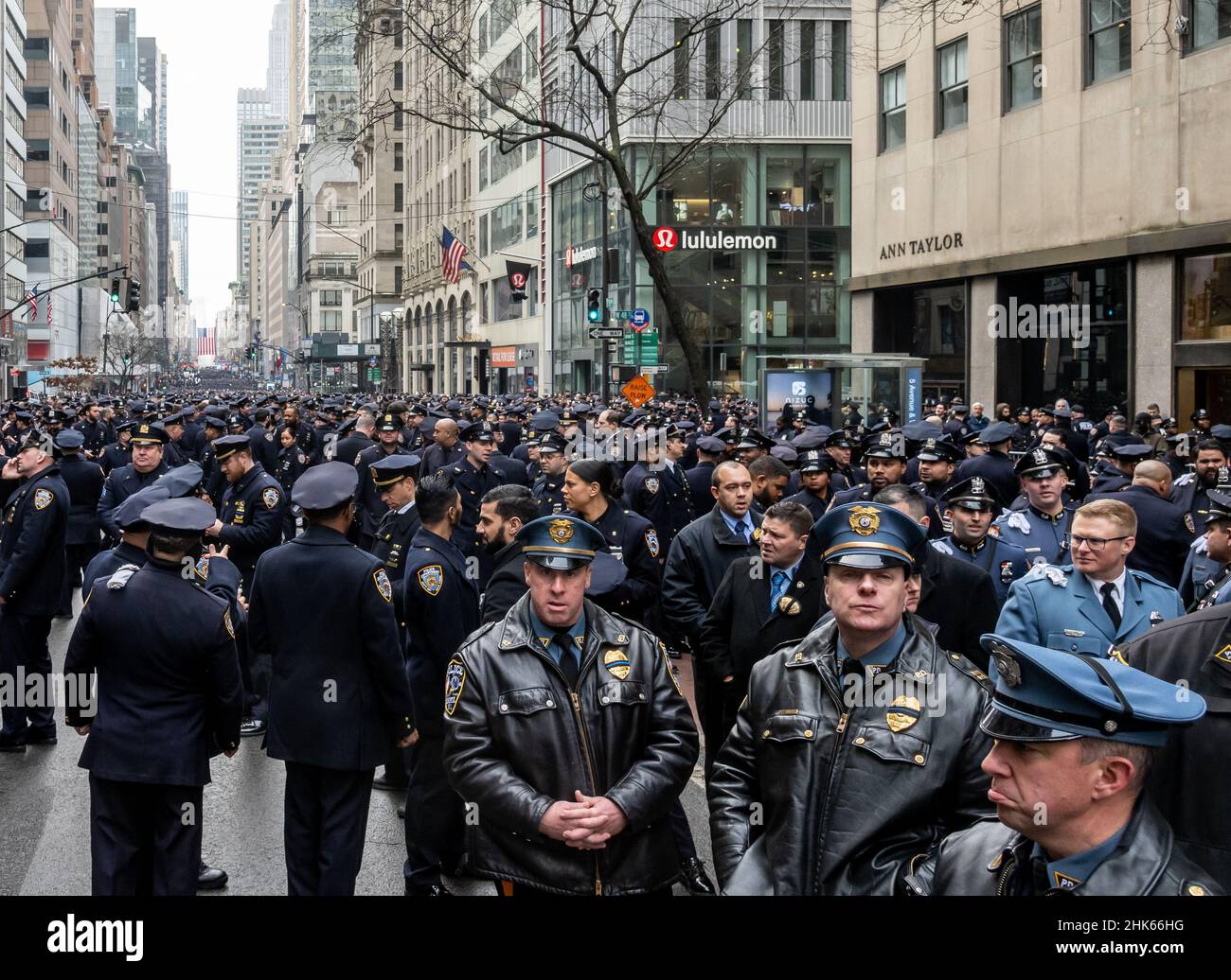New York, USA. 2nd Feb, 2022. A giant US flag hangs over Manhattan's ...