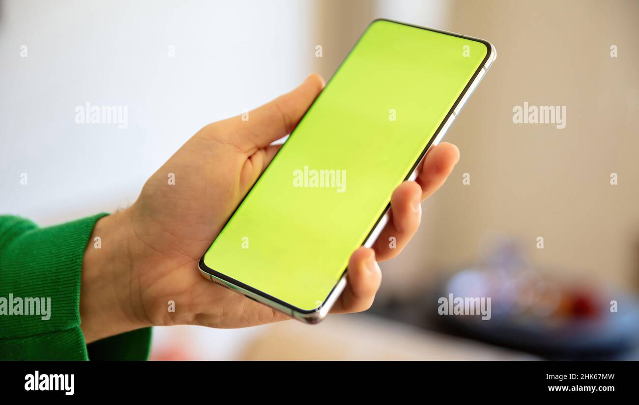 Mobile phone home screen hi-res stock photography and images - Alamy