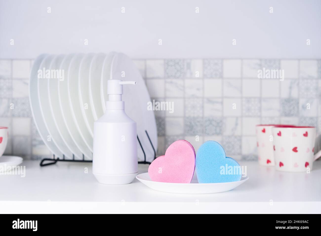 Dishwashing liquid clean plates hi-res stock photography and images - Alamy