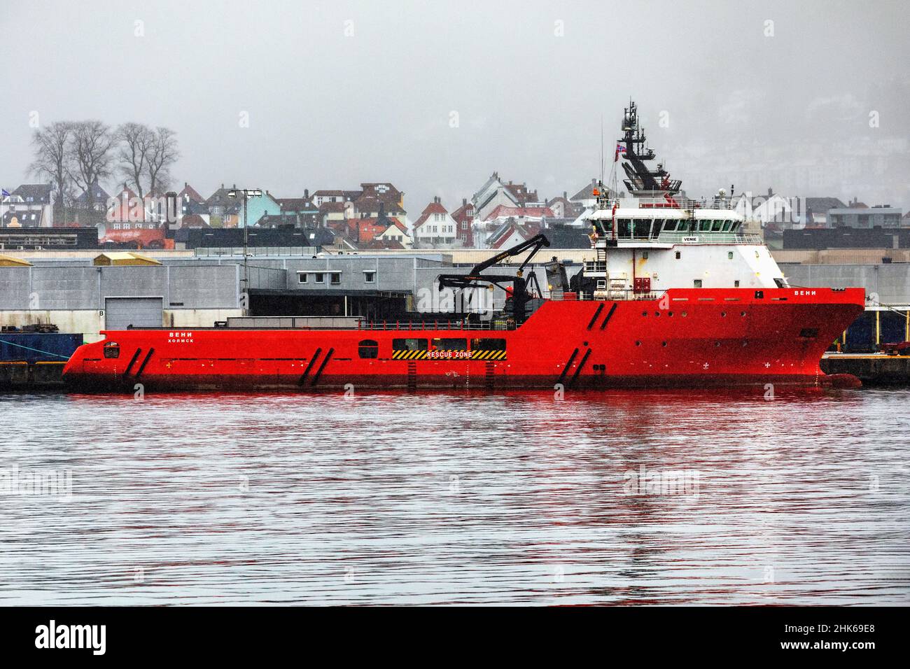Offshore PSV platform supply vessel Venie at Jekteviksterminalen quay ...