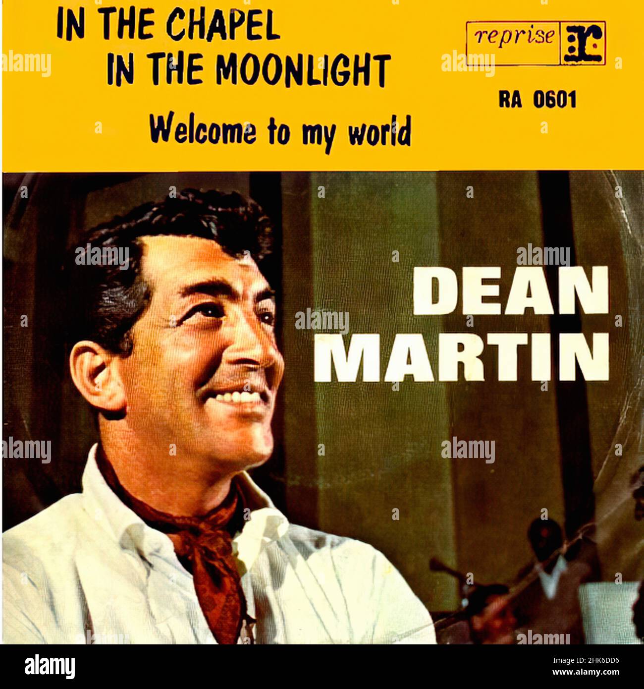 Vintage vinyl record cover - Martin, Dean - In The Chapel In The ...
