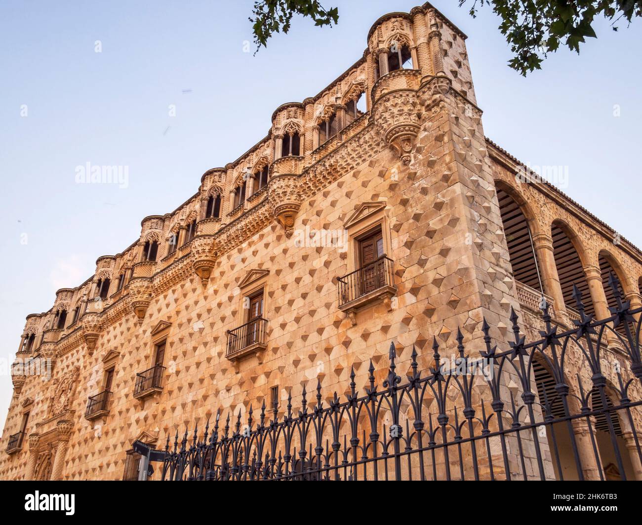 Palacio del Infantado o palacio de los Duques del Infantado ...