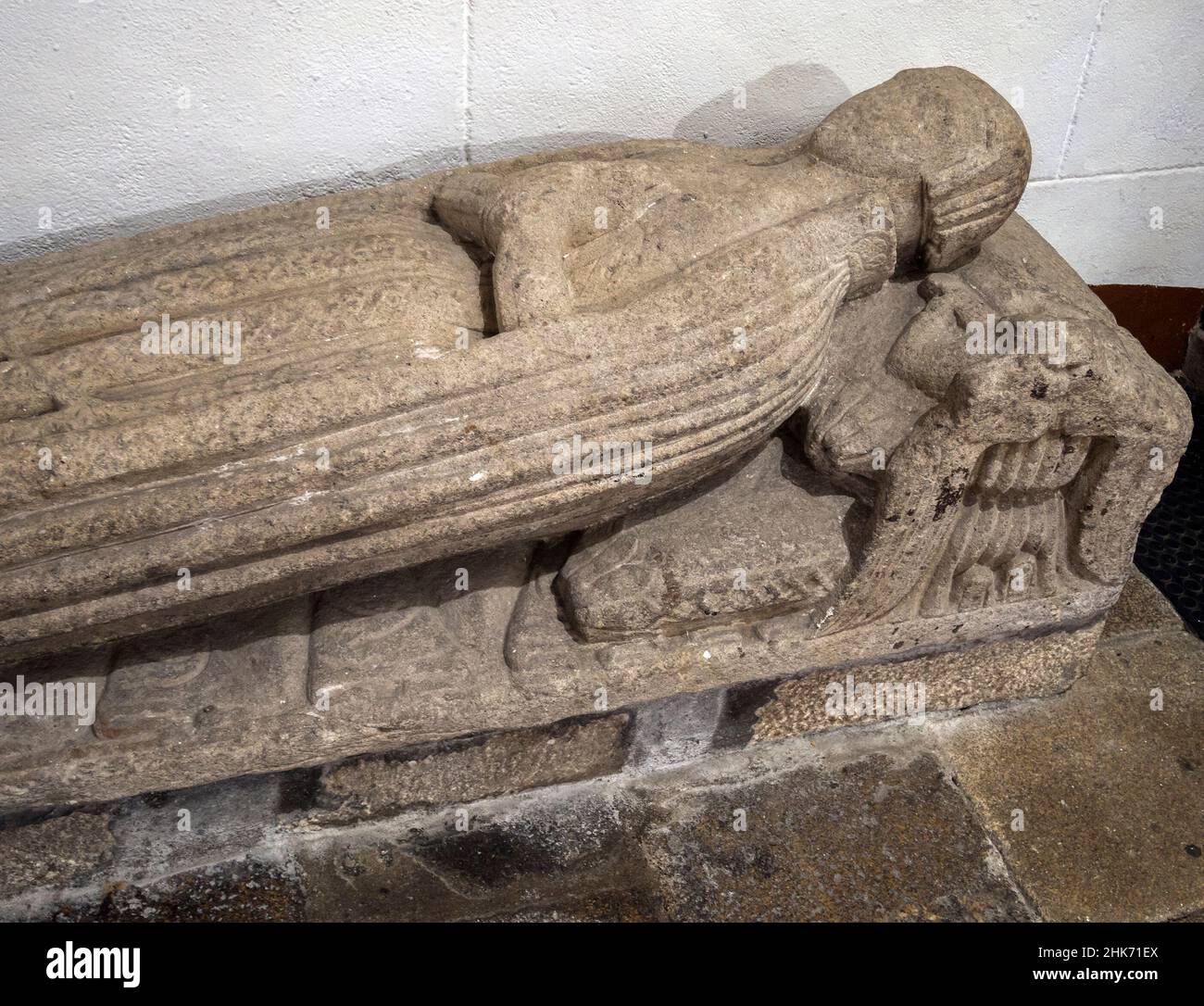 Sepulcro en la Iglesia de Sancti Spíritus. Melide. La Coruña. Galicia ...