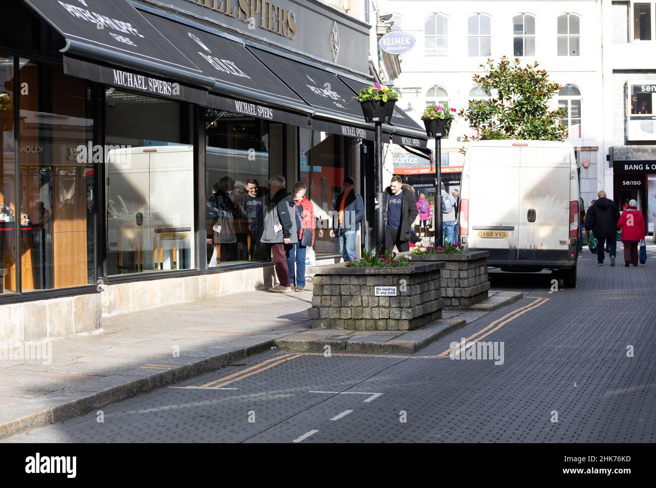 Shoppers in Truro, Cornwall, UK Stock Photo - Alamy