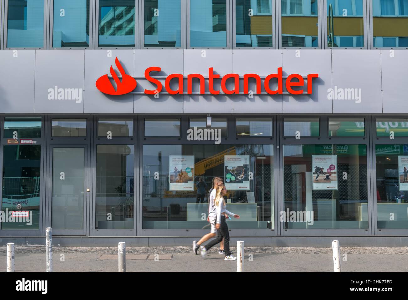 Santander Bank Branch, Nuernberger Strasse, Charlottenburg, Berlin ...