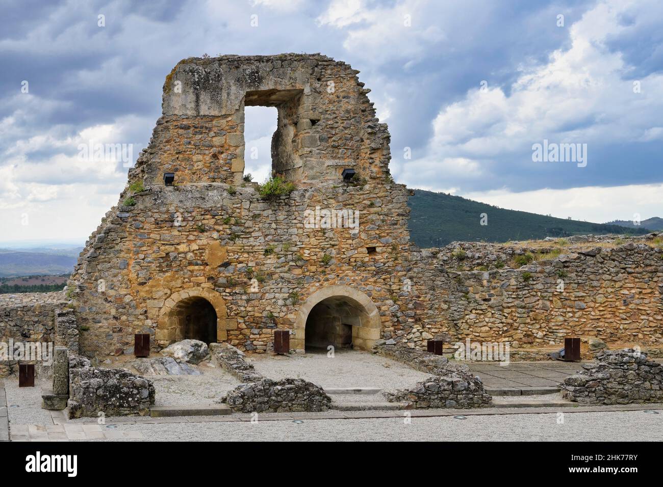 Castelo rodrigo castle hi-res stock photography and images - Alamy