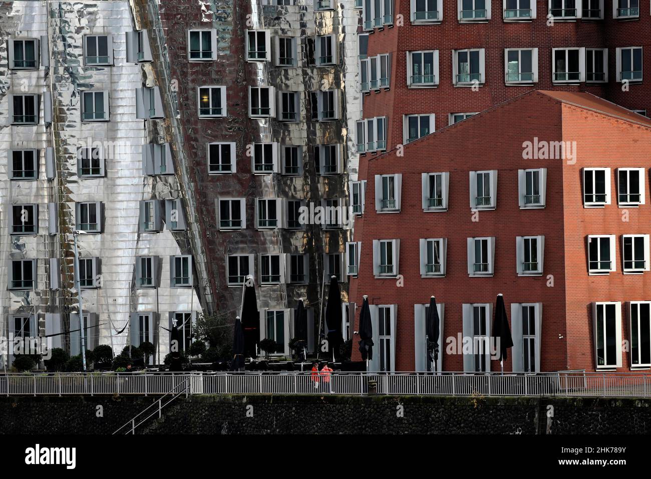 Neuer Zollhof, Gehry-Bauten, architect Frank O. Gehry, Duesseldorf ...