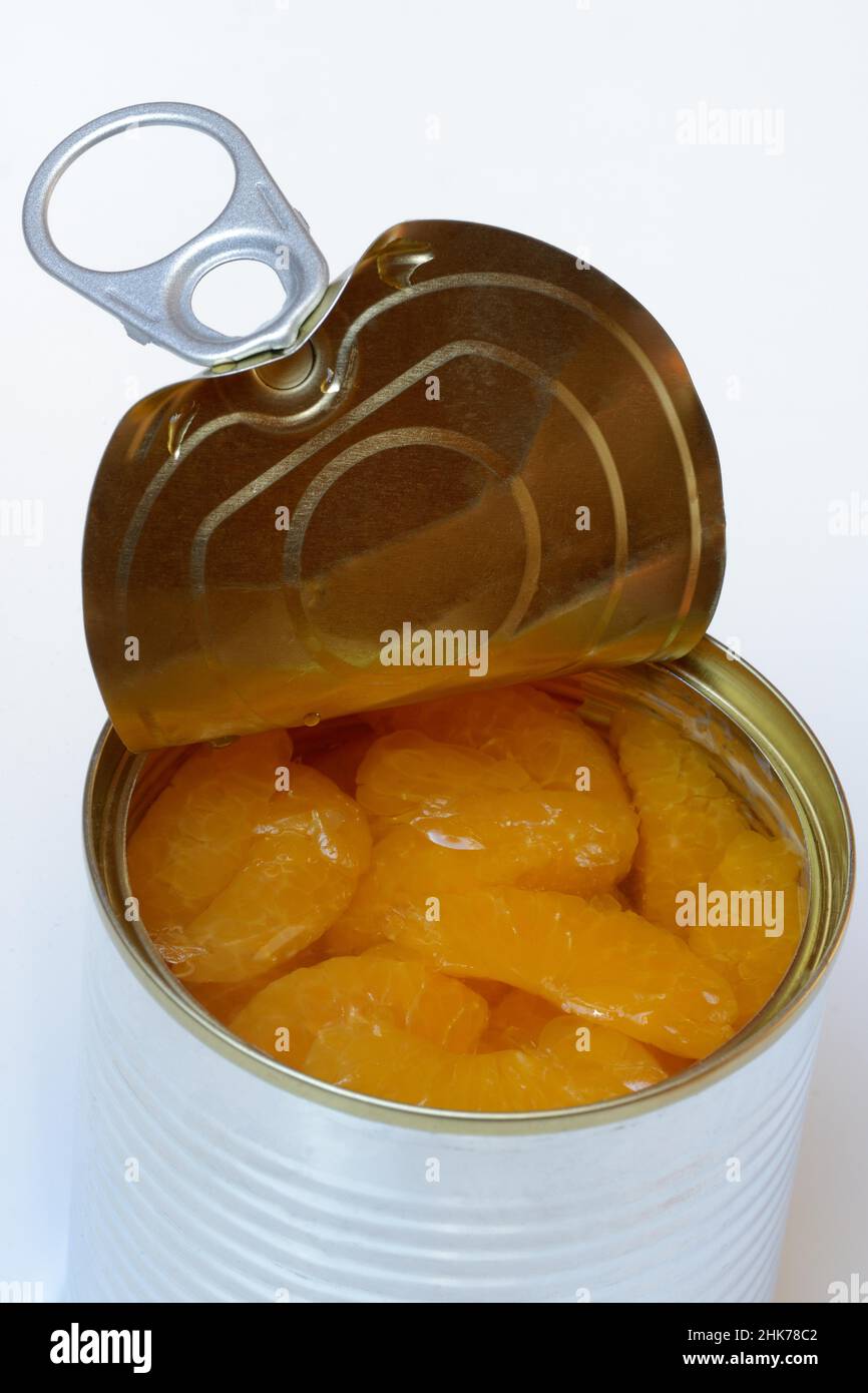 Canned mandarin orange hi-res stock photography and images - Alamy