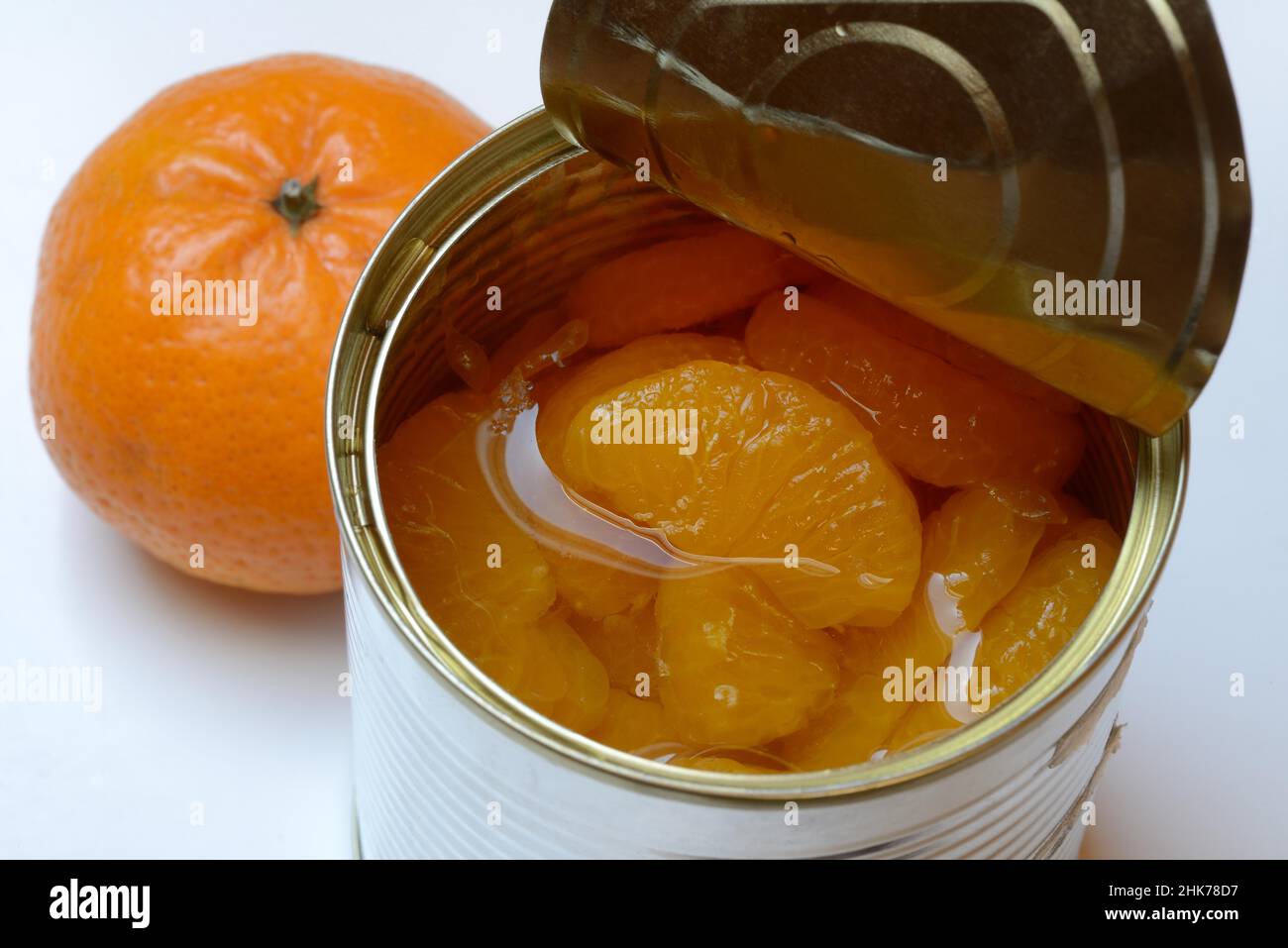 Canned mandarin orange hi-res stock photography and images - Alamy