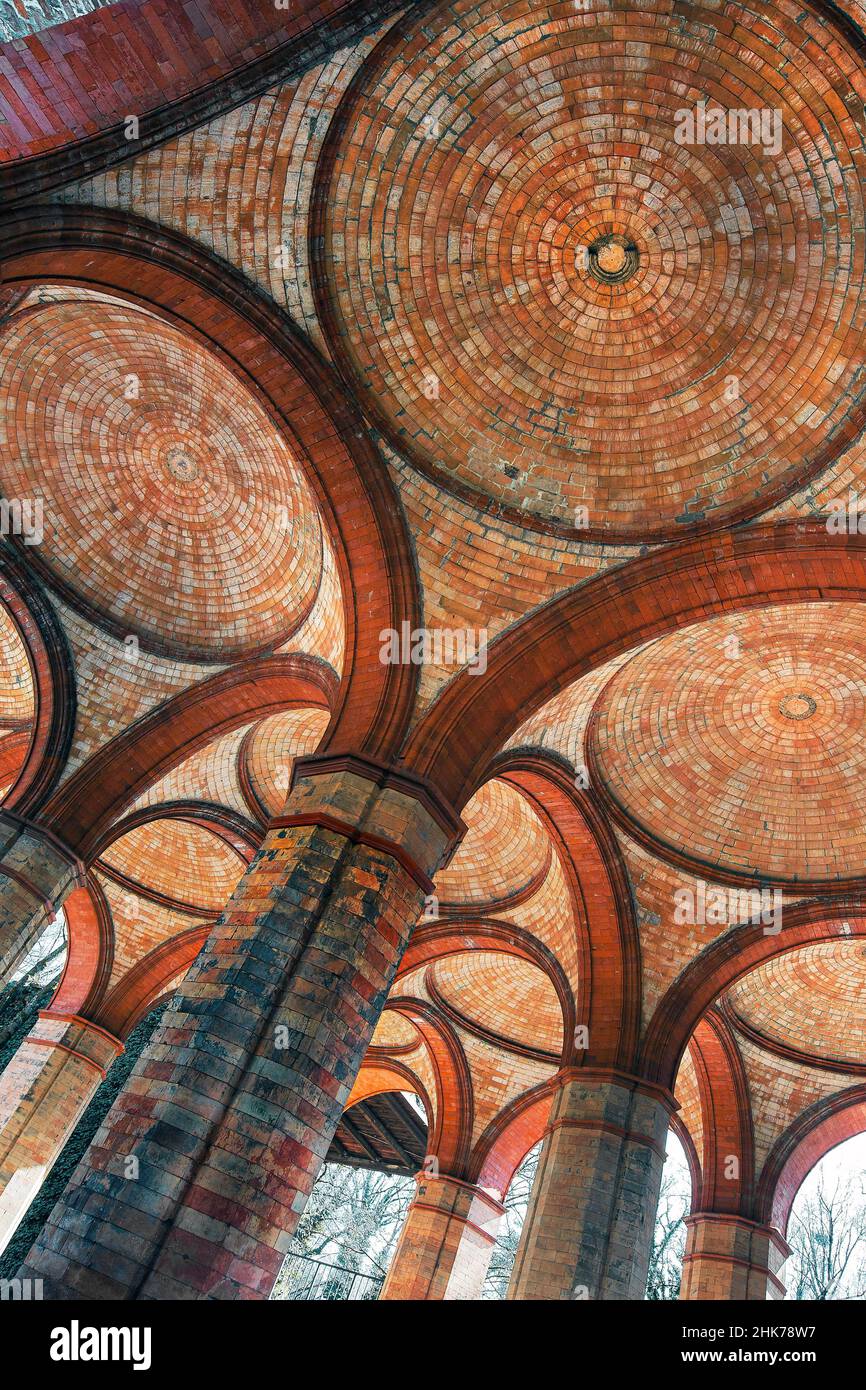 Domes and columns at the South Cemetery, Munich, Bavaria, Germany Stock ...