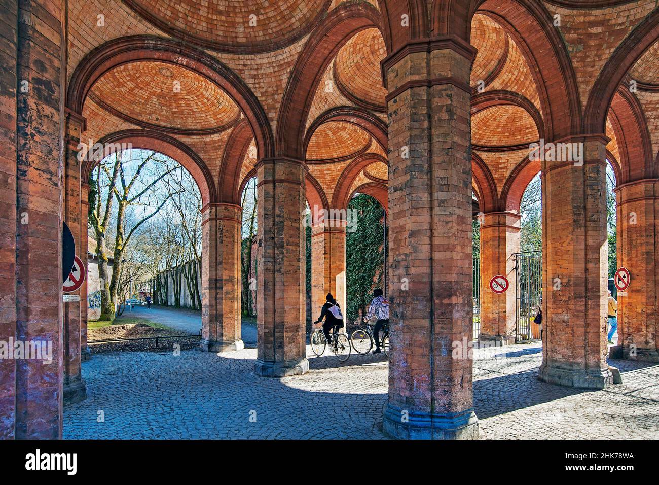 Dome and columns at the South Cemetery, Munich, Bavaria, Germany Stock ...