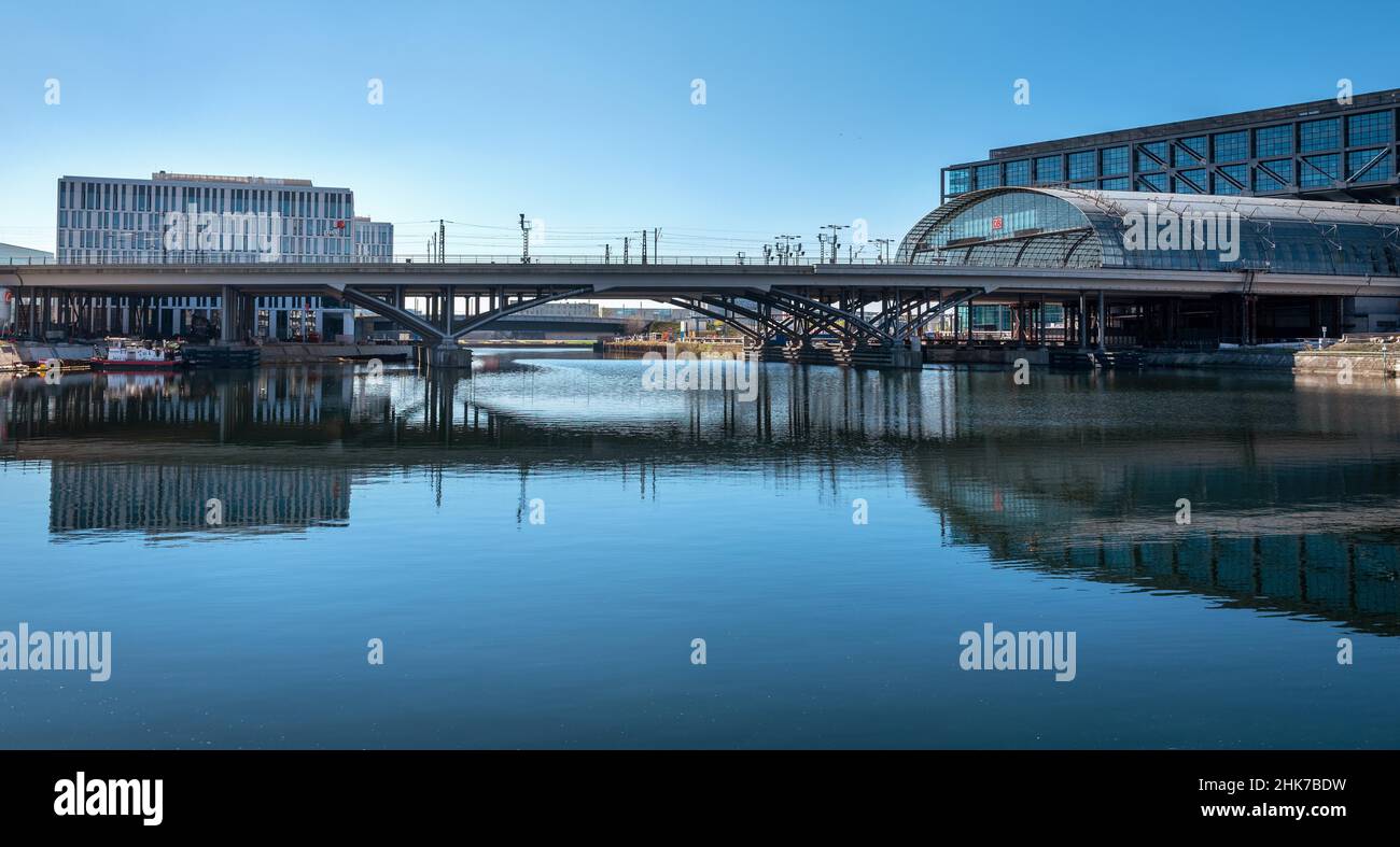 Spree basin hi-res stock photography and images - Alamy