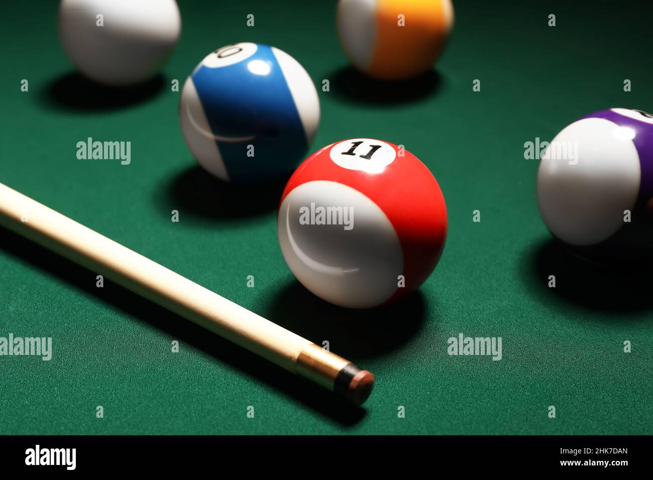 Billiards cue hit hi-res stock photography and images - Alamy
