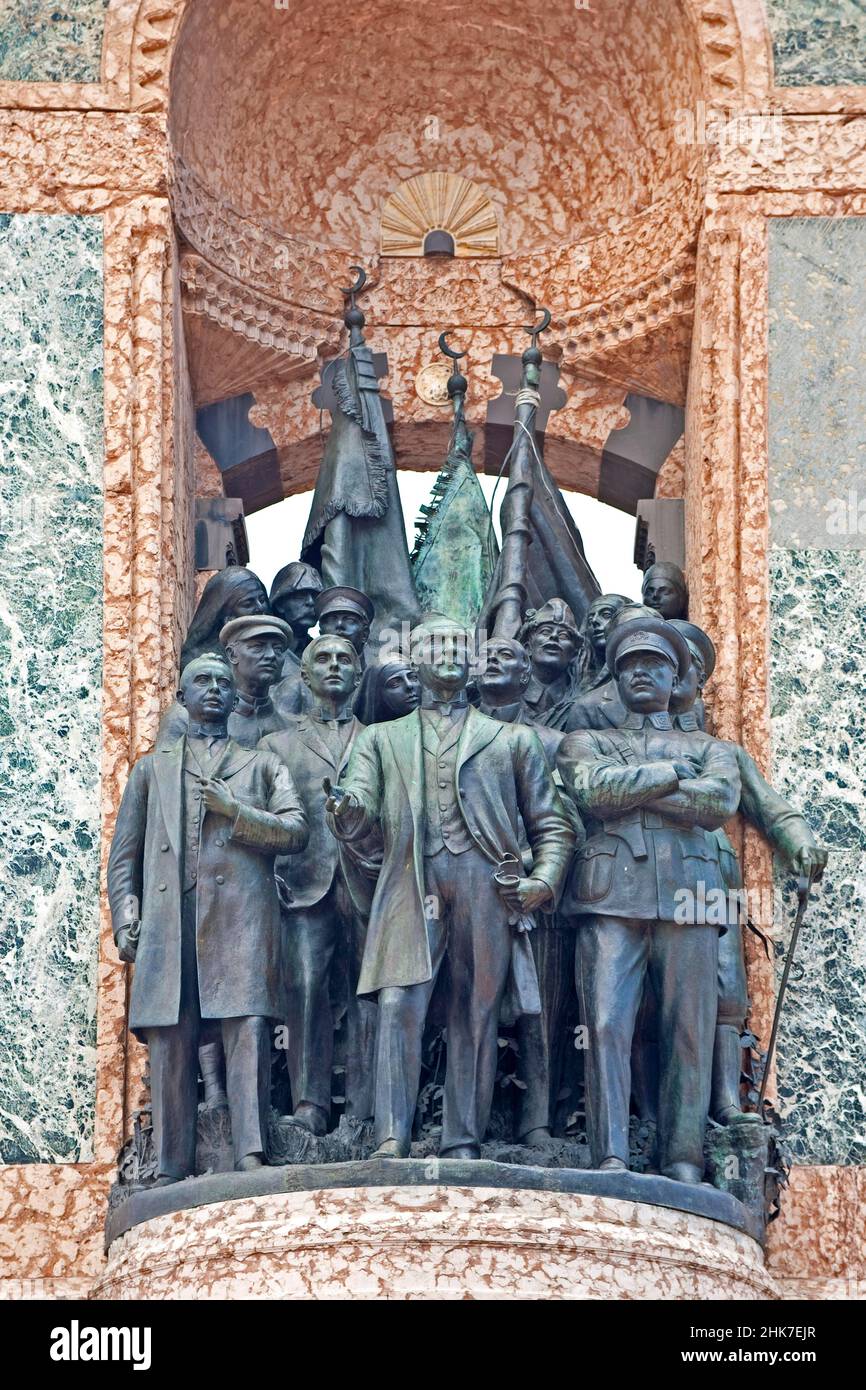 Kemal Atatuerk, Monument to the Republic, Taksim Square, Istanbul ...