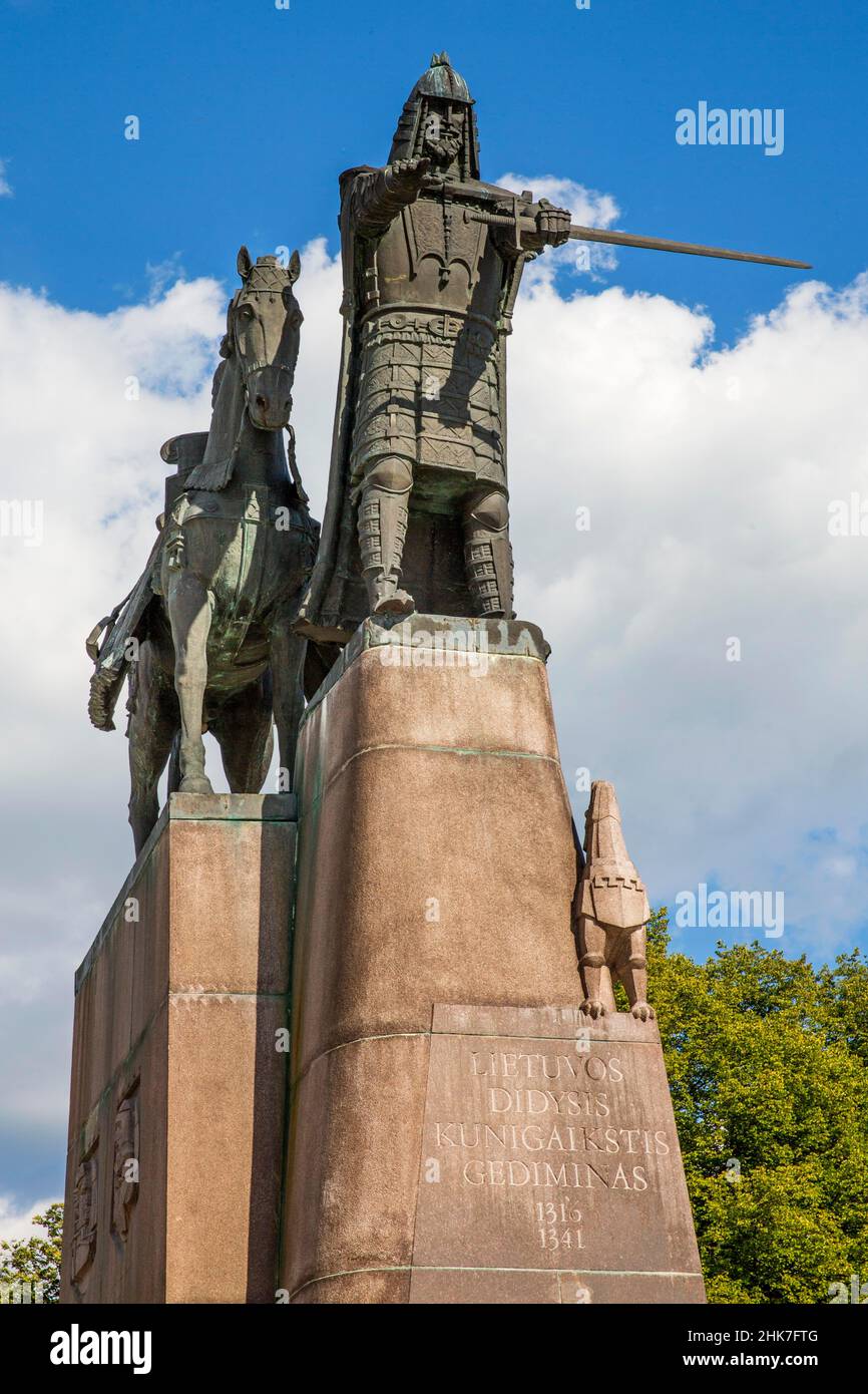 Monument to the city founder Vytautas Kasubas a the Arkikatedra ...