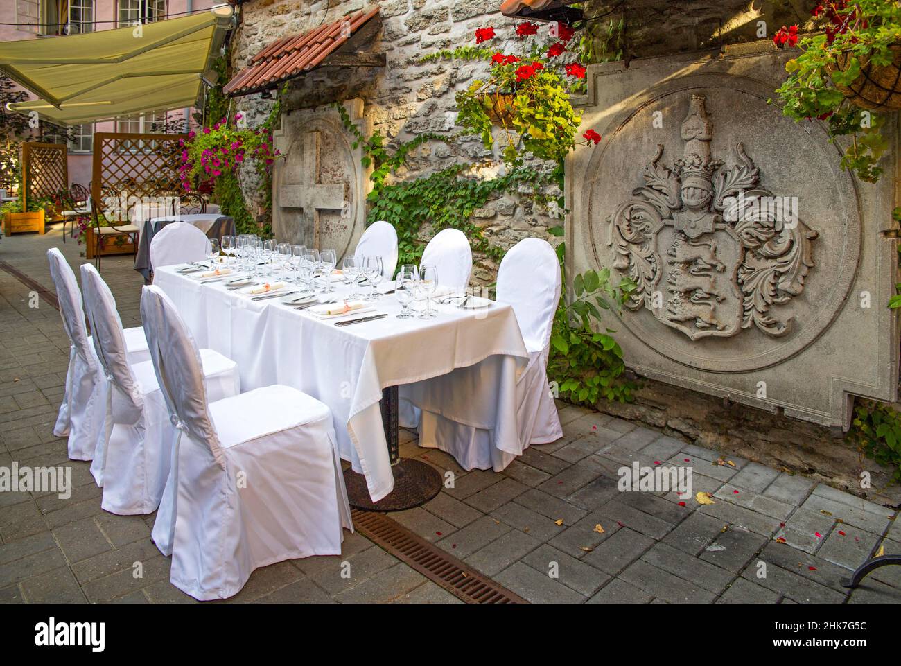 Ceremonial Dining Table High Resolution Stock Photography and Images ...