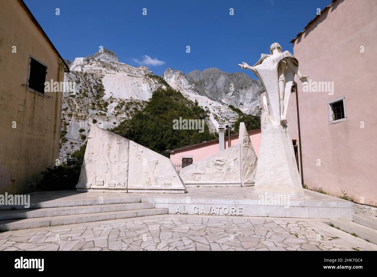 Mountain village of Colonnata in the marble quarrying area of Carrara ...