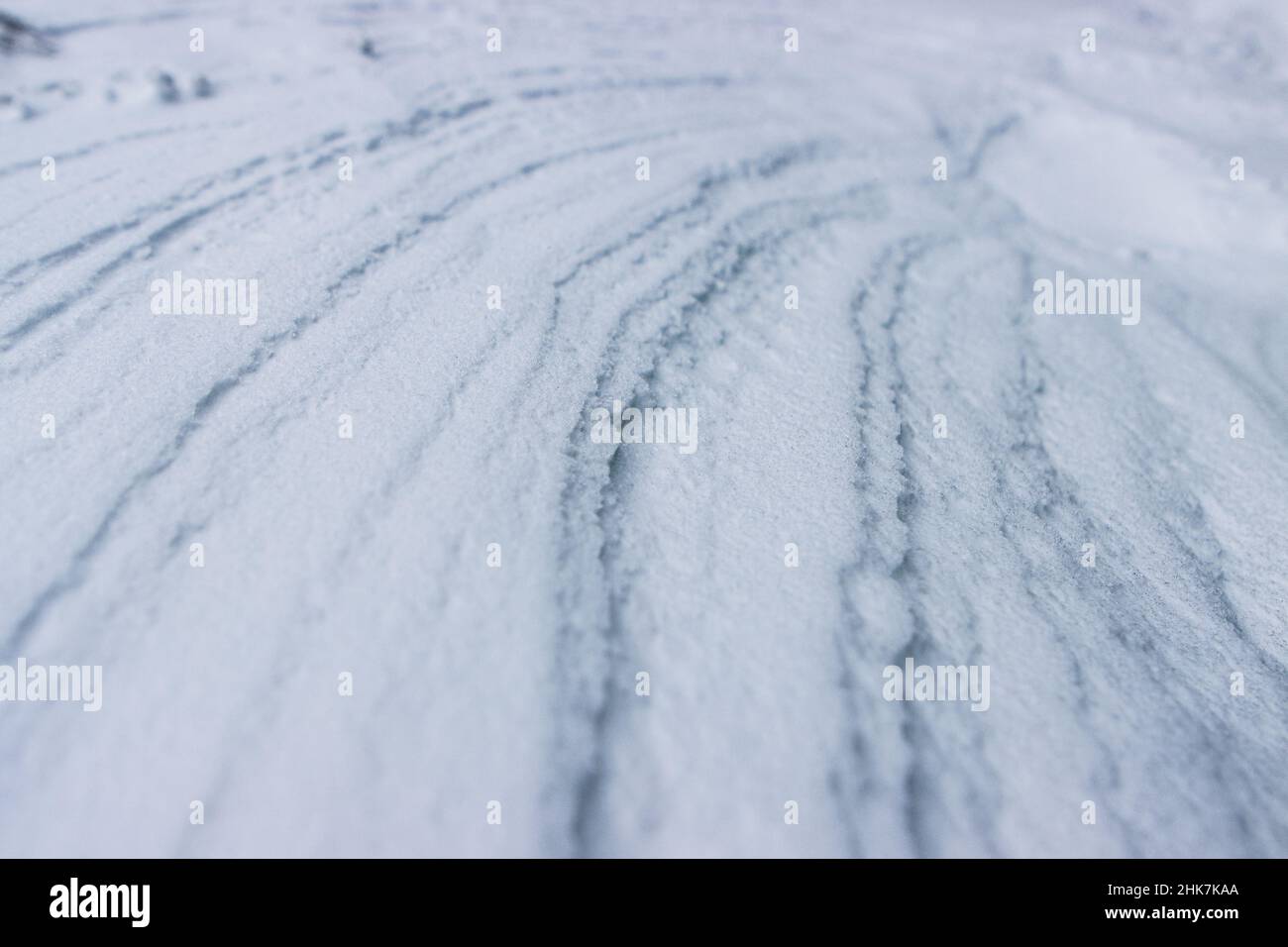 Wind Pattern in Fresh Snow Stock Photo - Alamy