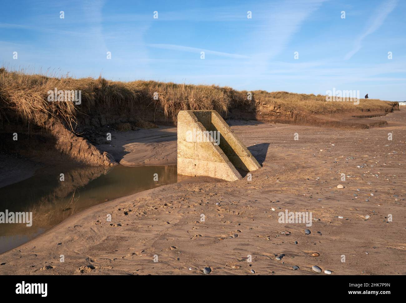 Remains of old WW2 beach defences Stock Photo - Alamy