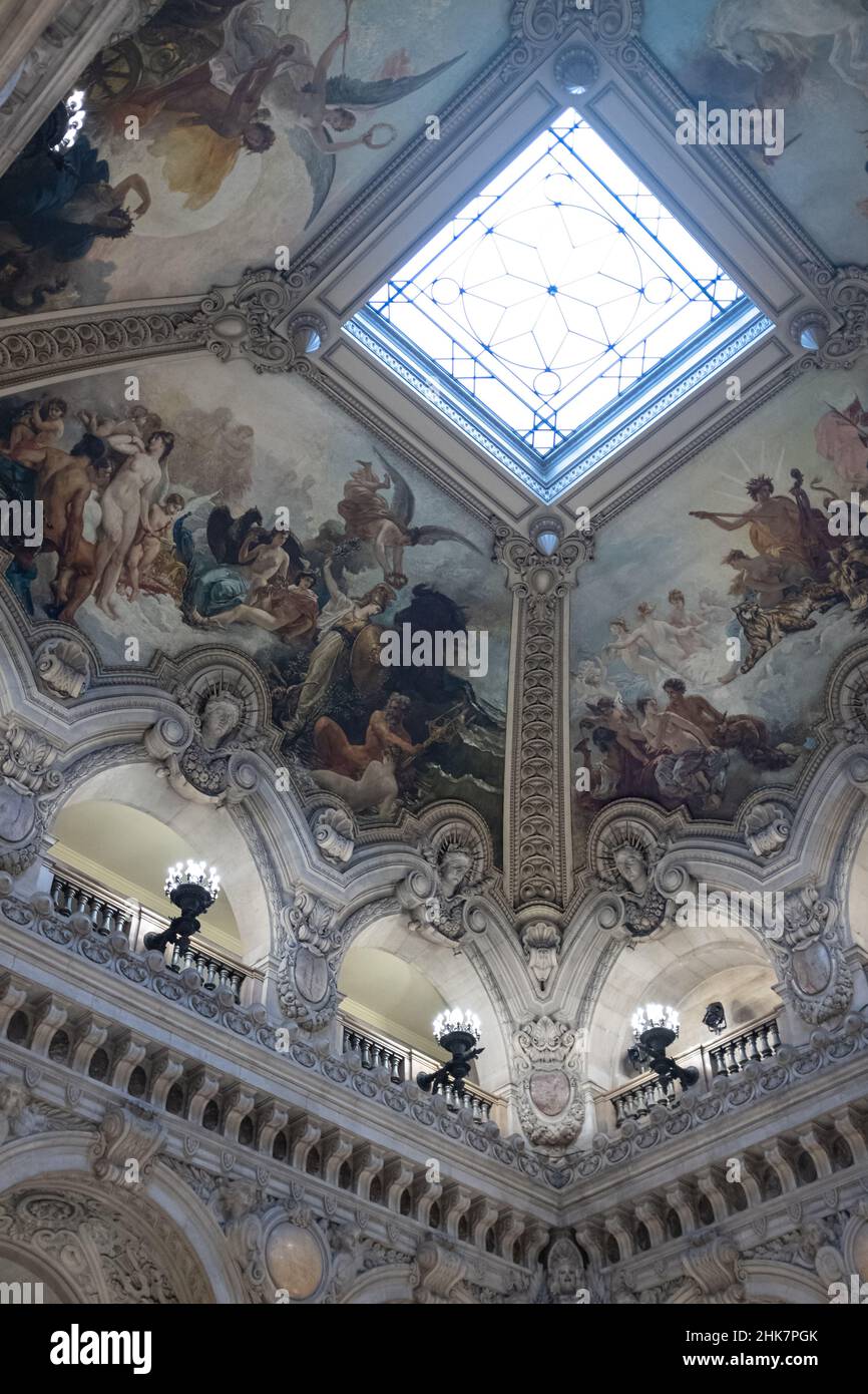 Opera house ceiling hi-res stock photography and images - Alamy