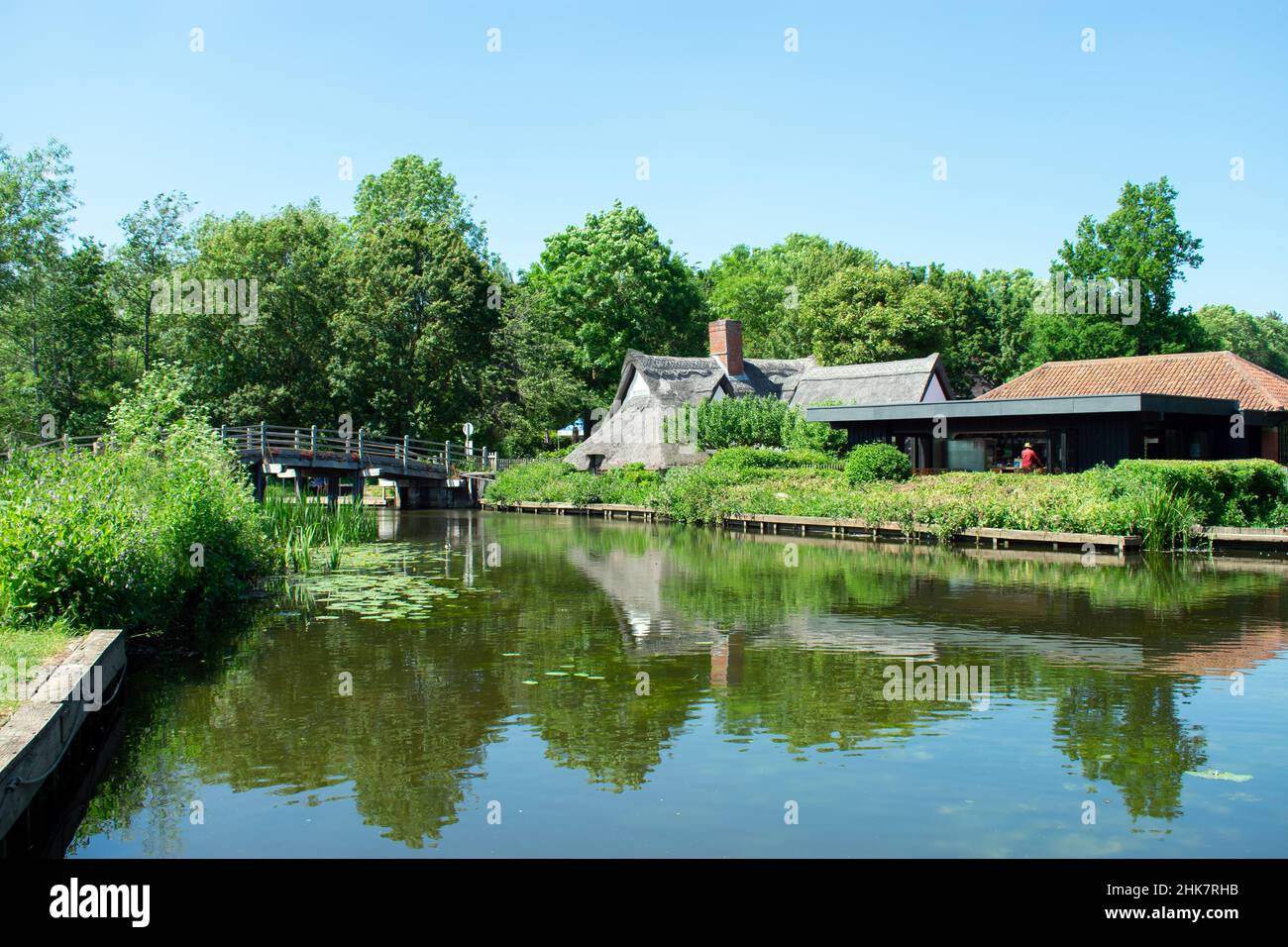 Flatford mill lake view hi-res stock photography and images - Alamy