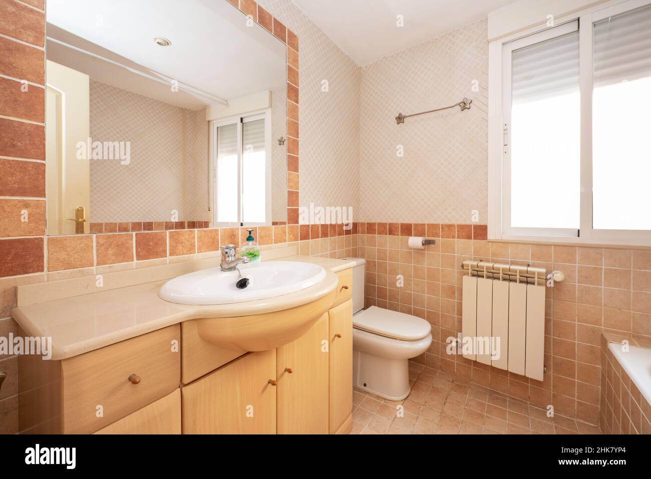 Bathroom toilet cream tiles hi-res stock photography and images - Alamy