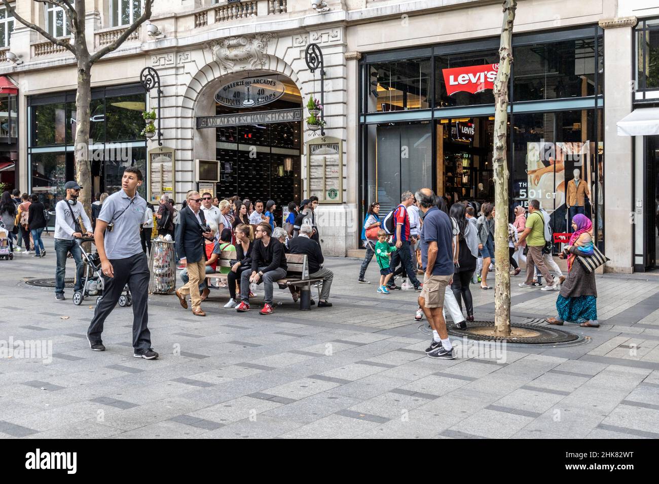 Street life Paris France Stock Photo - Alamy
