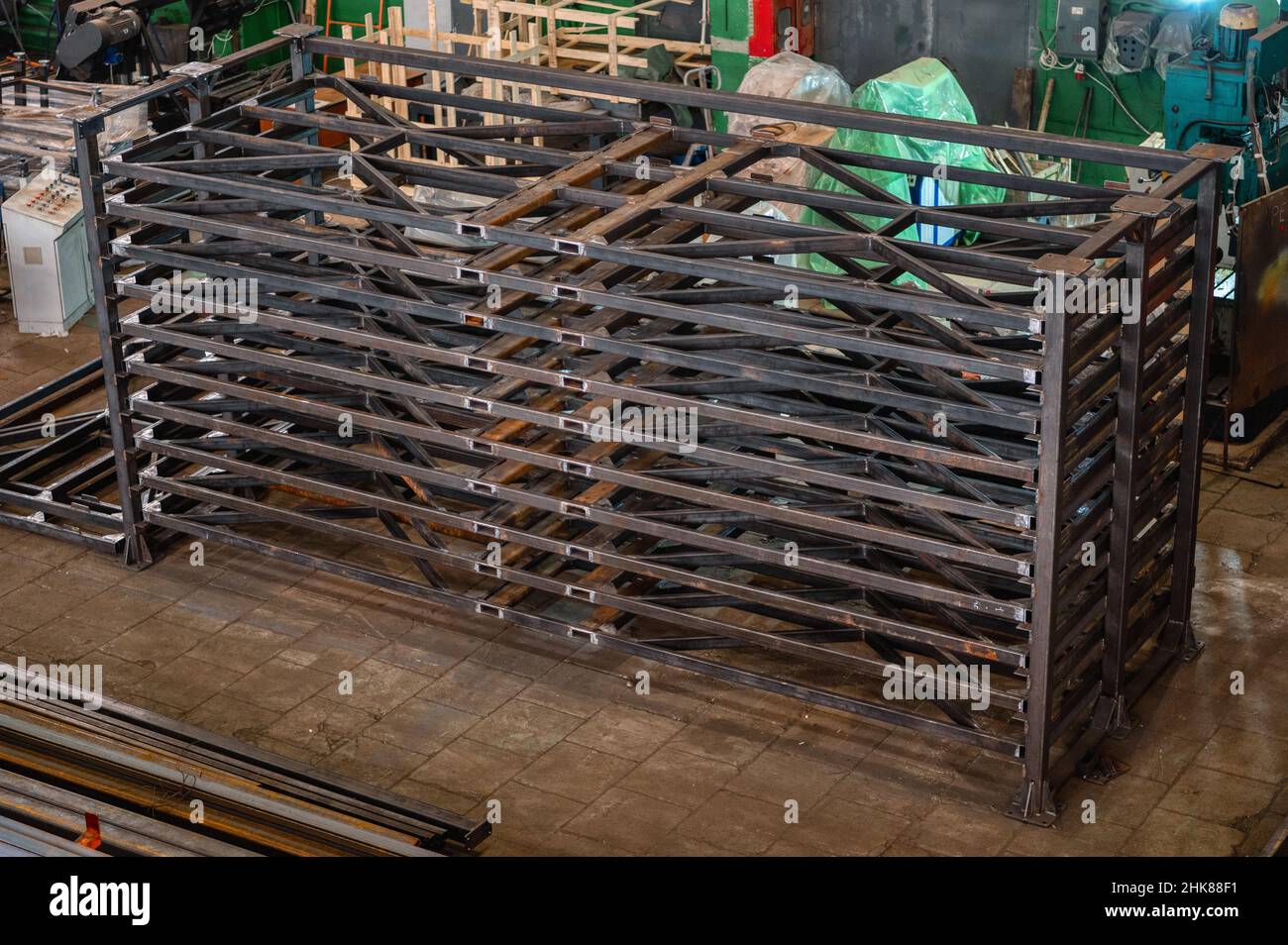 Metal structures plant hi-res stock photography and images - Alamy