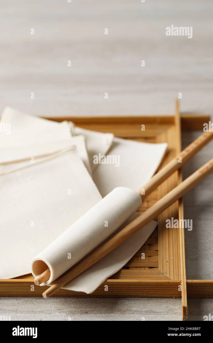 Fried wonton wrapper hi-res stock photography and images - Alamy