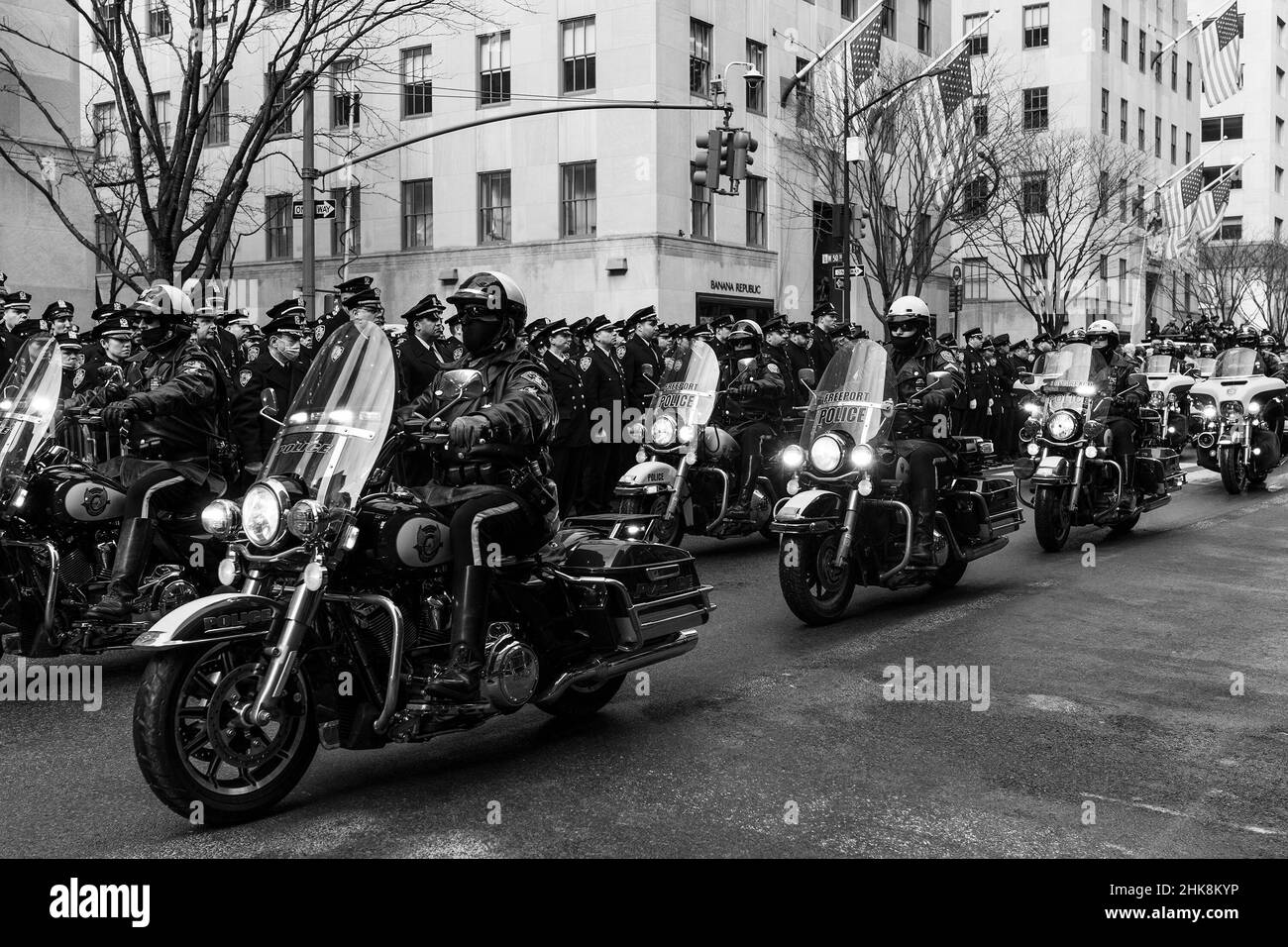 Nypd officer wilbert mora Black and White Stock Photos & Images - Alamy