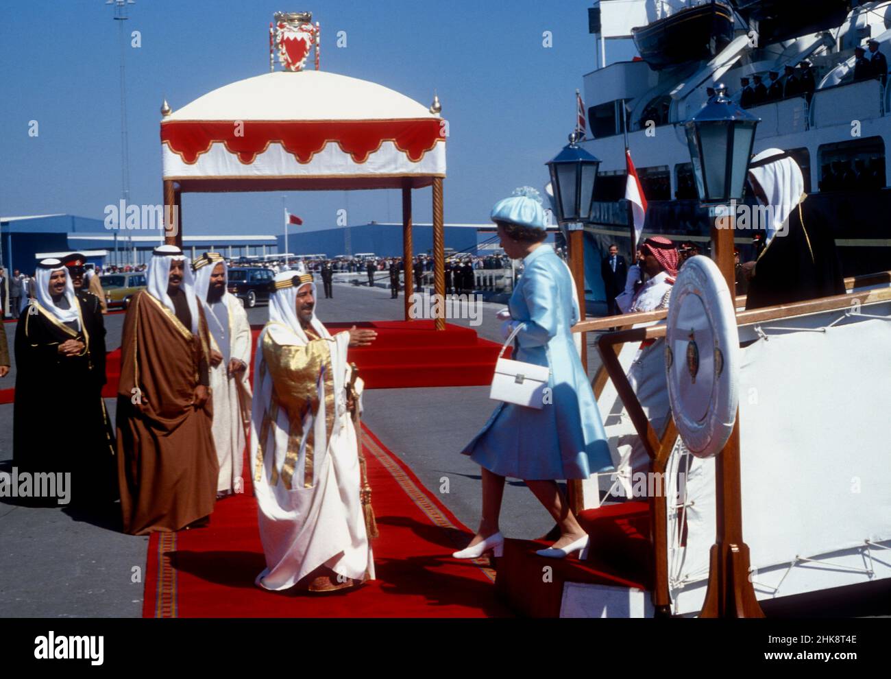 Queen of arabia hi-res stock photography and images - Alamy