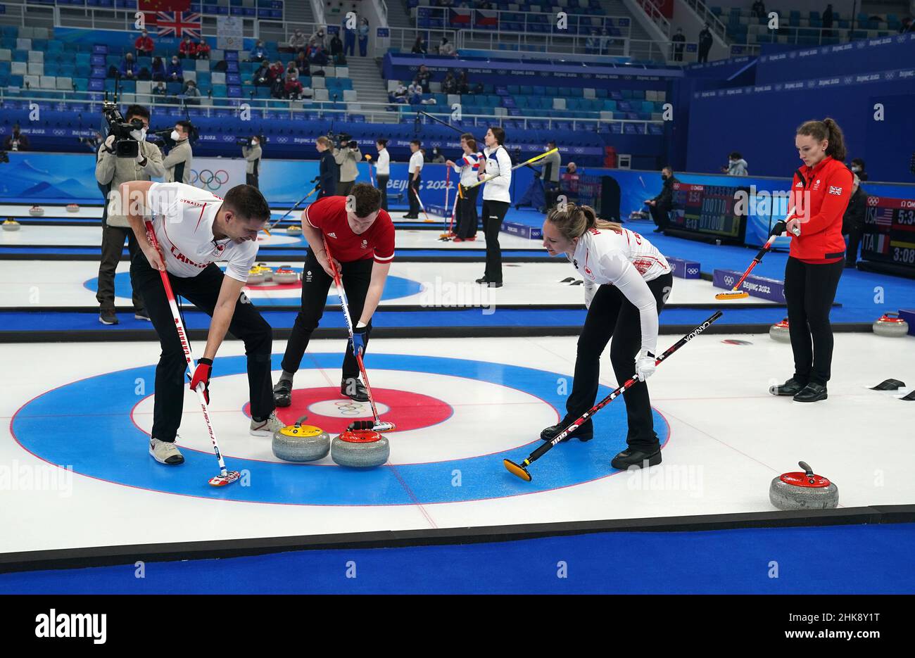 Great Britain's Jennifer Dodds and Bruce Mouat with Canada's John ...