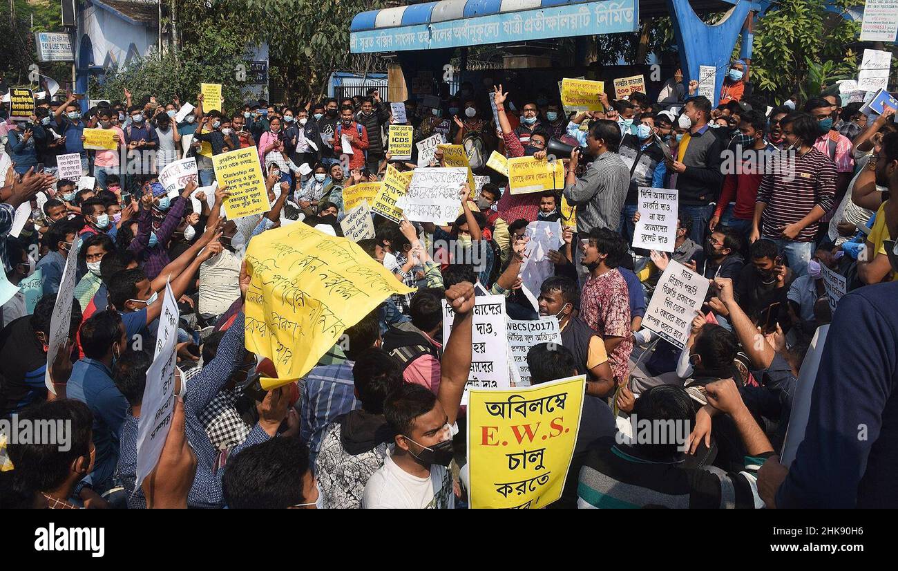 Demonstration of job seekers a big agitation of south Kolkata Public ...
