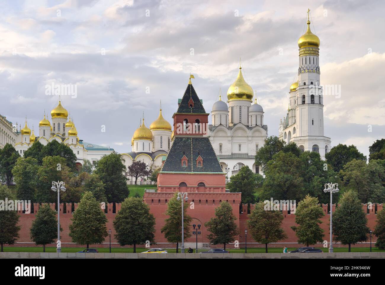 The walls of the Moscow Kremlin with the Kremlin embankment. Medieval ...