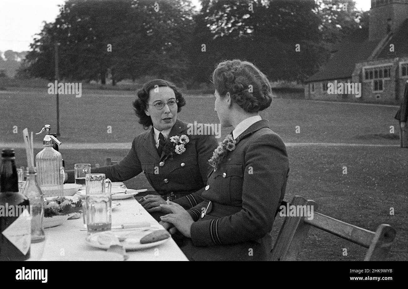 RAF and US Airforce social gathering Stock Photo - Alamy