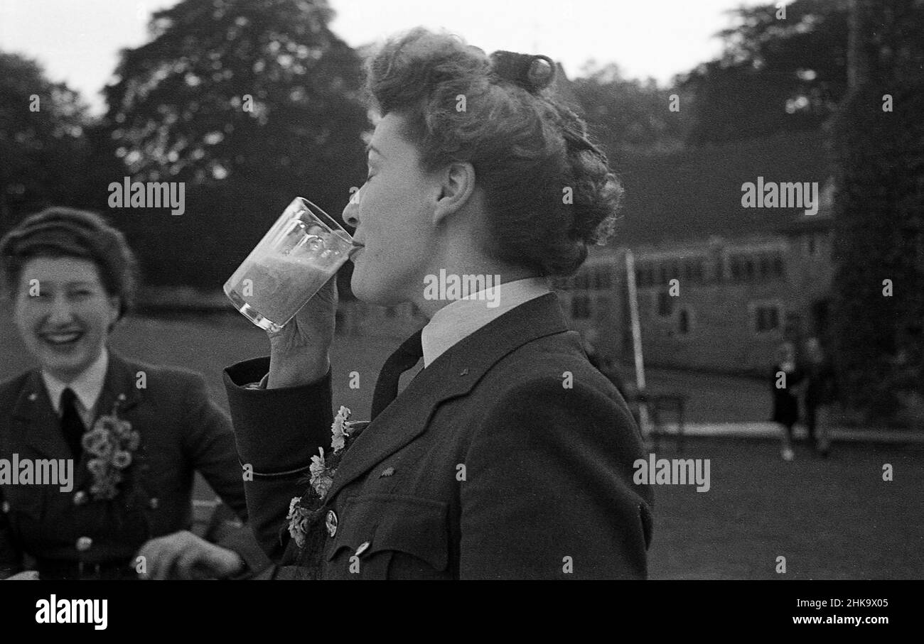 RAF and US Airforce social gathering Stock Photo - Alamy