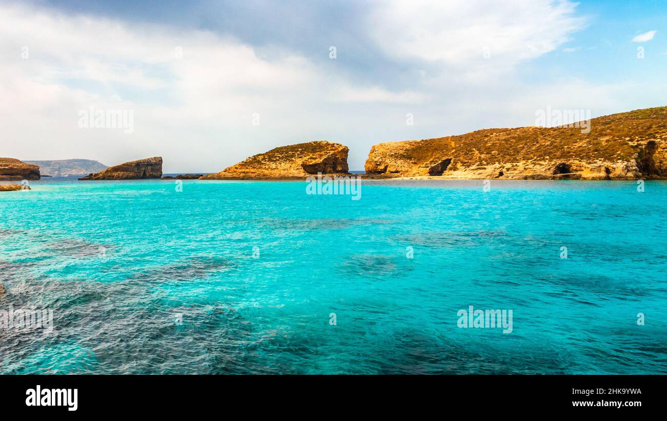 Turquoise lagoon near the Comino island between the islands of Malta ...