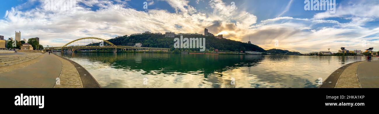 Point State Park Fountain in Pittsburgh, Pennsylvania Stock Photo - Alamy