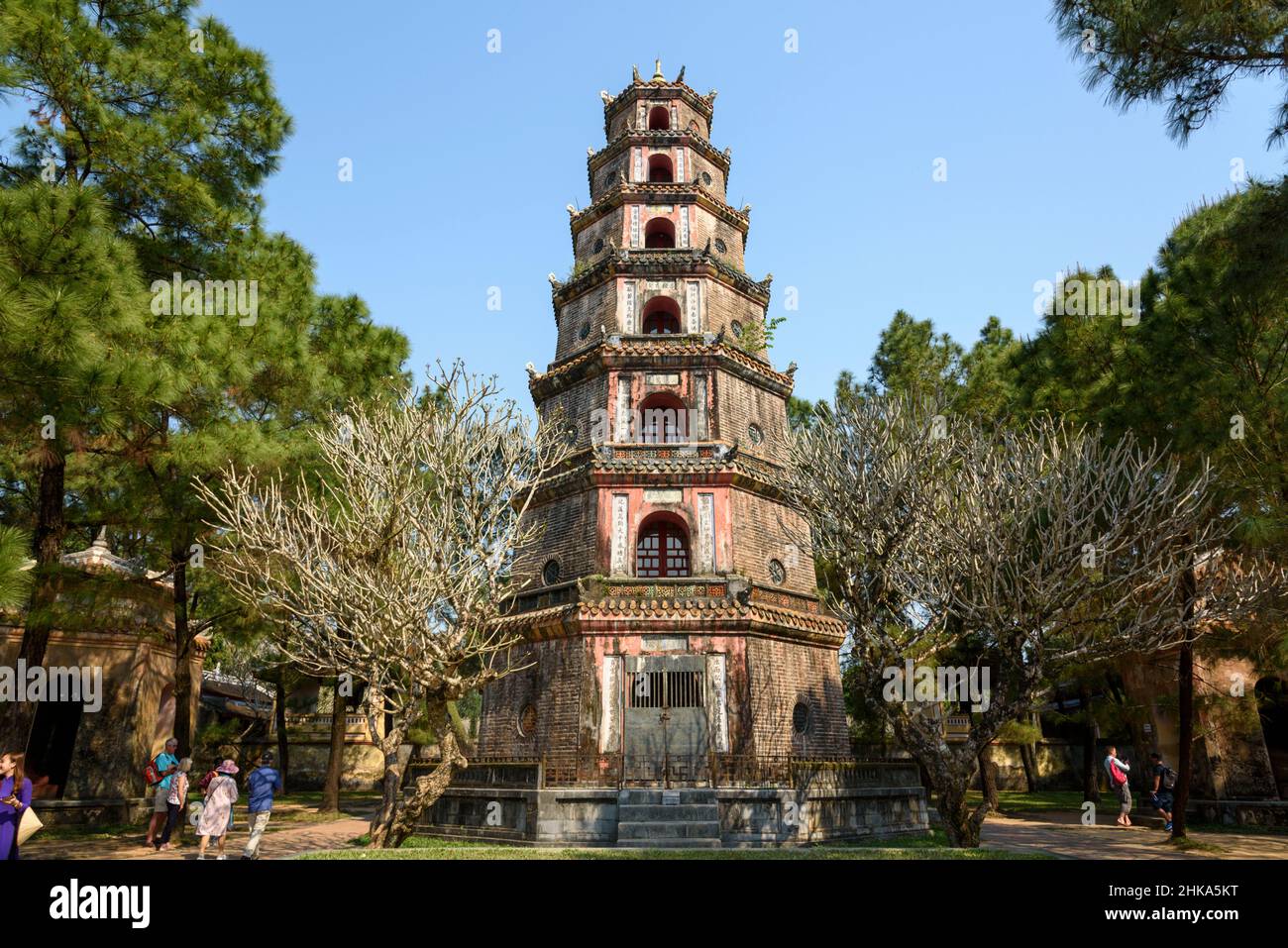 Thien Mu Pagoda Complex on the Perfume River, Hue, Thua Thien Hue ...
