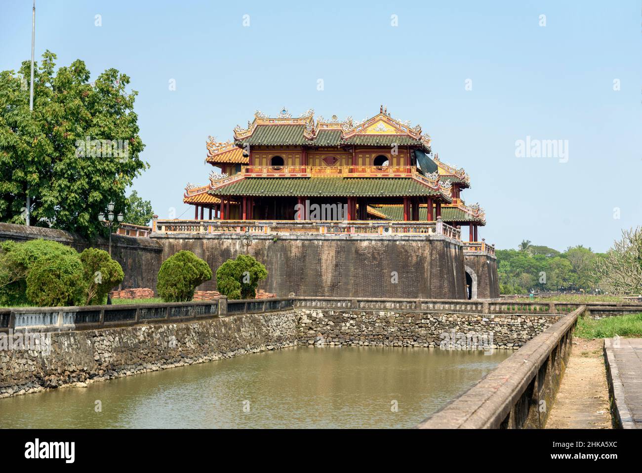 Meridian Gate (South Gate) entrance to the Hue Imperial City (The ...