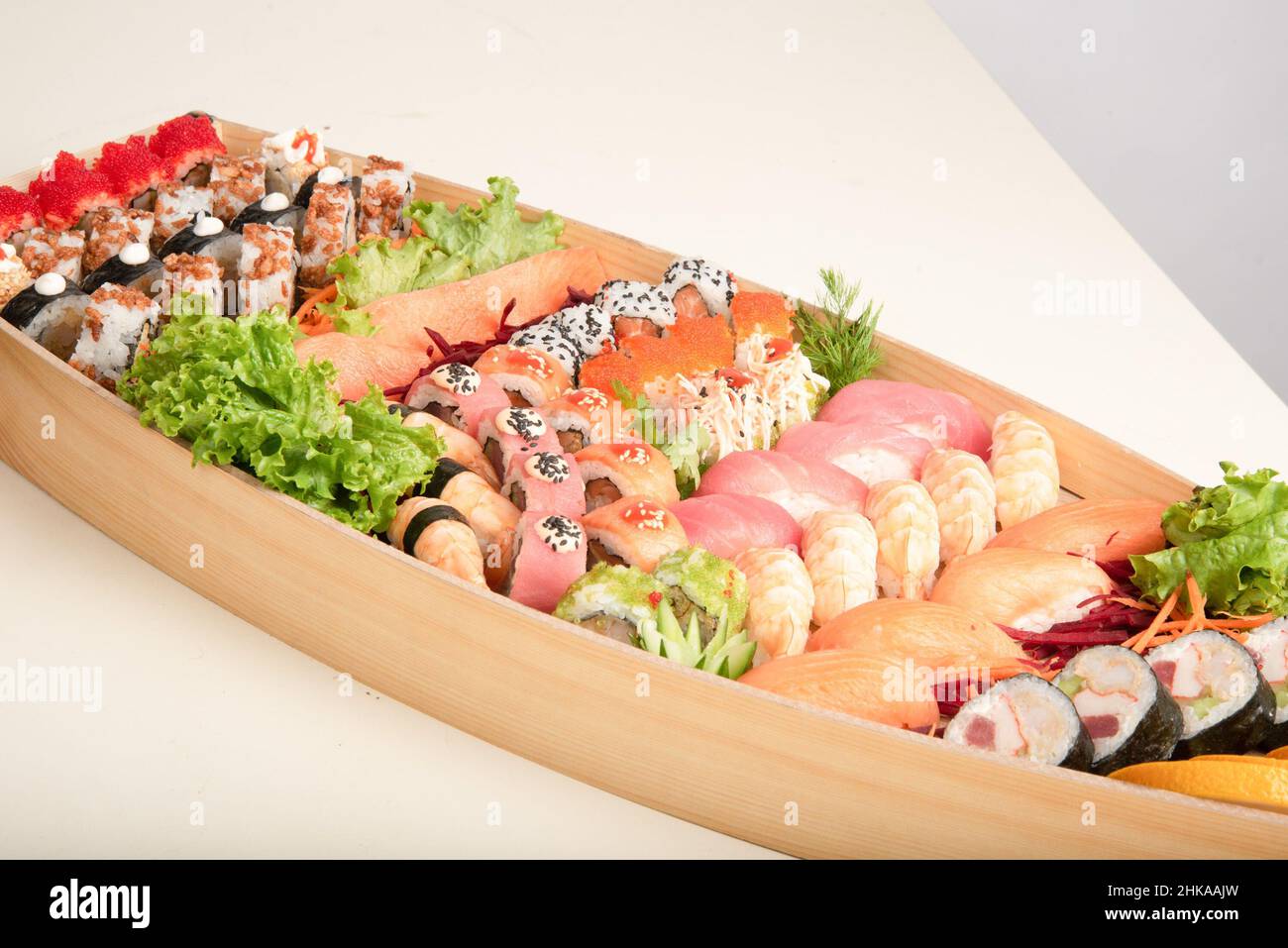 Sushi boat plates hi-res stock photography and images - Alamy