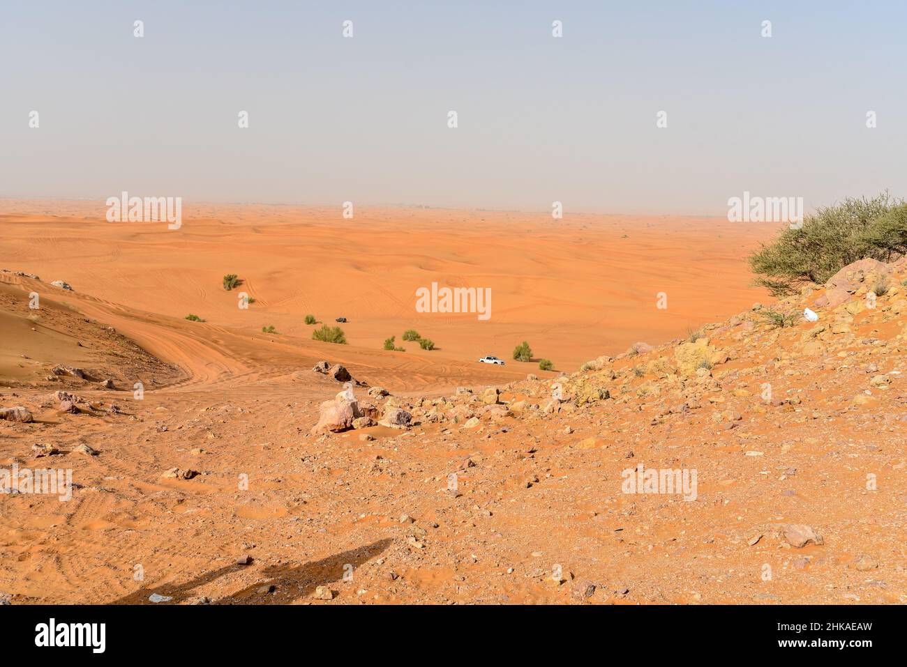 Pink rock dubai hi-res stock photography and images - Alamy
